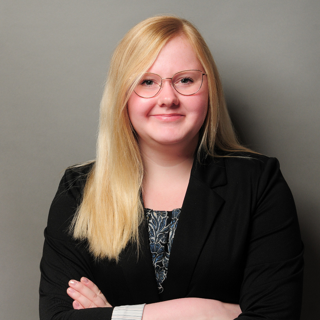 Clarissa Pfeiler - Sachbearbeiterin Kundenservice - DB Schenker ...