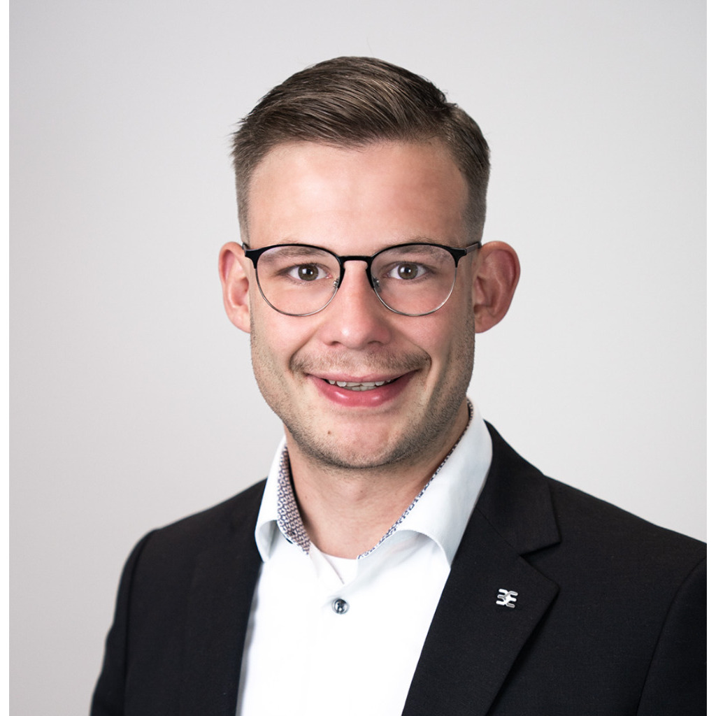 Ing. Lars Hohmeier - Product Manager America - Division Cabinet Product ...