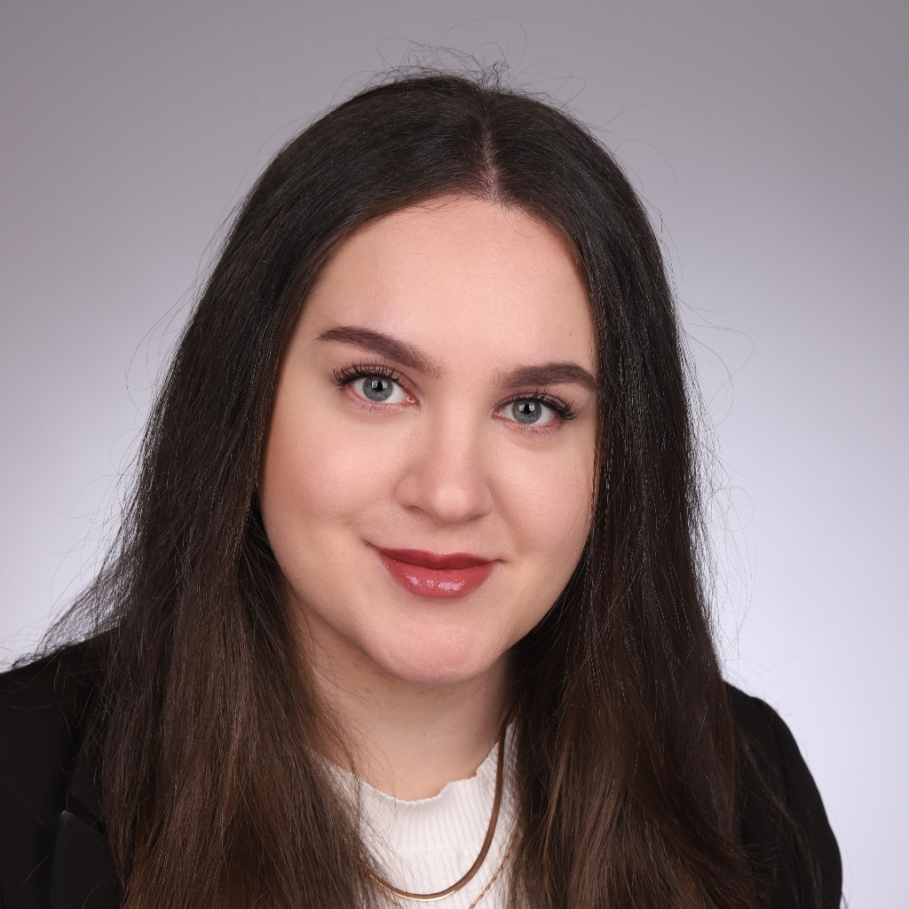 Valeria Ratter - Talent Acquisition Trainee - Med - H&S Med Consultants ...