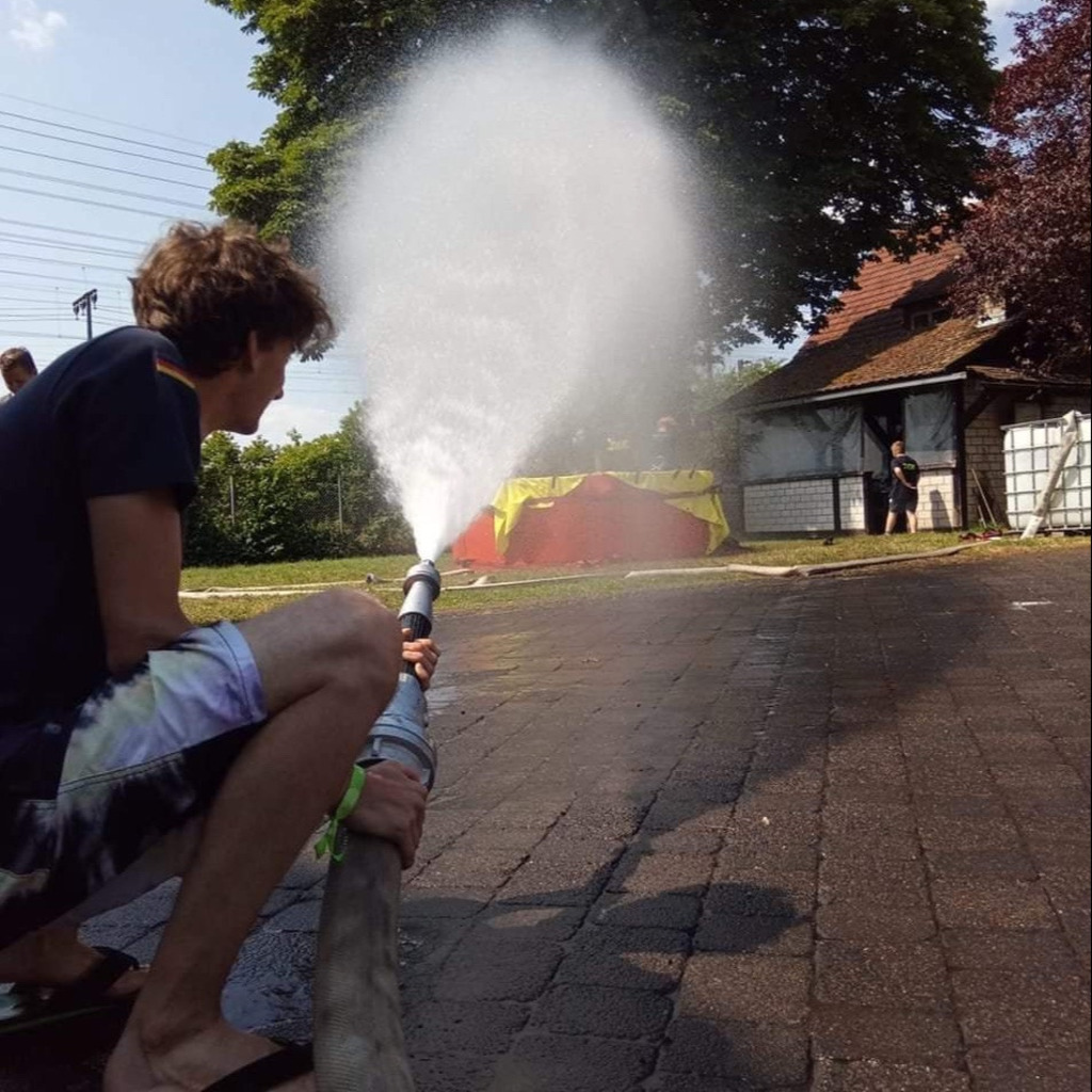 Patrick Scheibe - Prüffeld-Techniker - ESG Elektro Service Gesellschaft mbH | XING