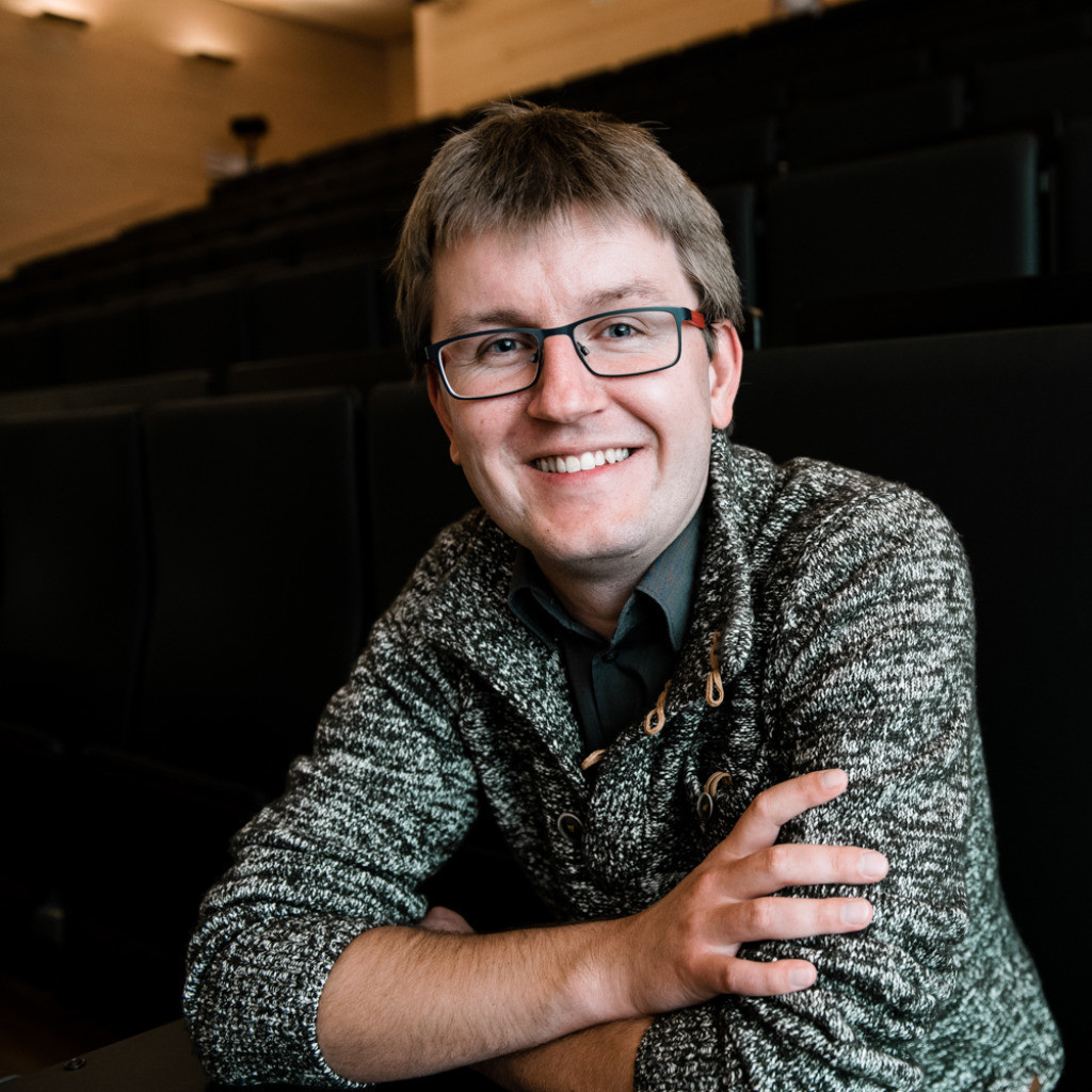 Dr. Martin Chmelík - Software Engineer - Google | XING