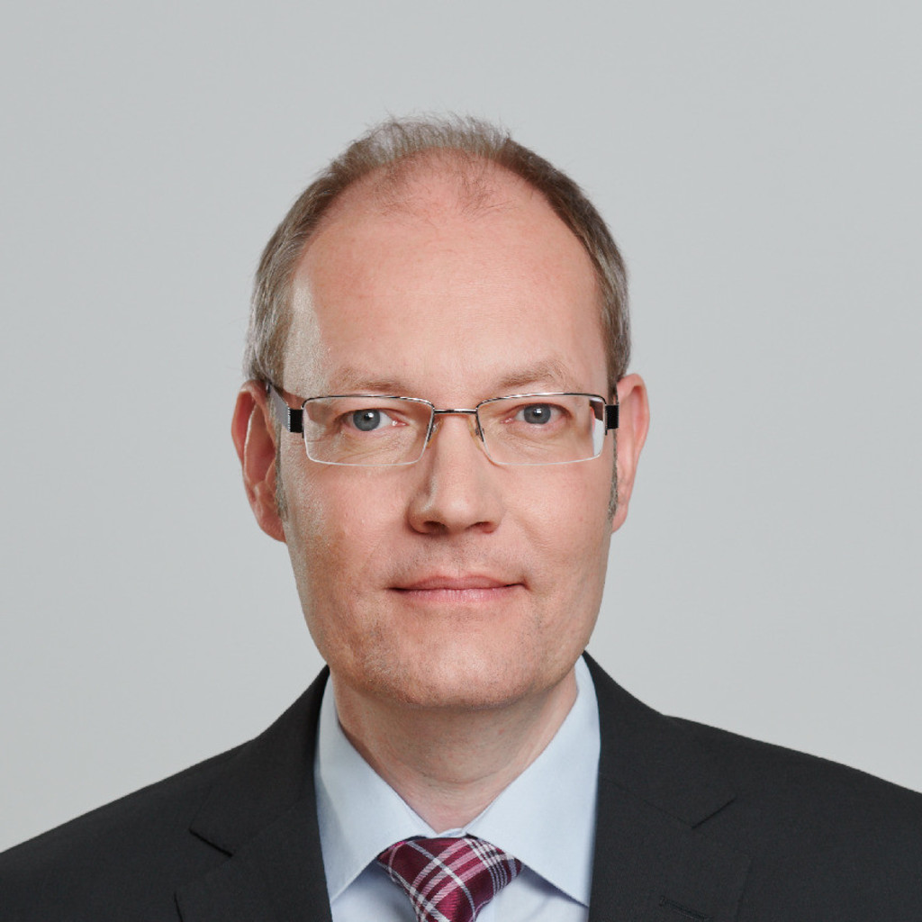 Robert Weller - Director Equity Sales - Baader Bank AG | XING