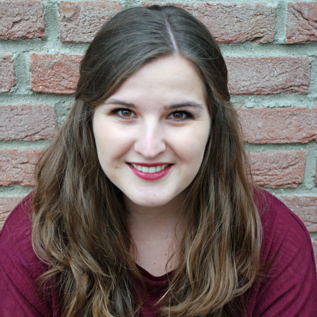 Lisa Klinger's Instagram, Twitter & Facebook on IDCrawl