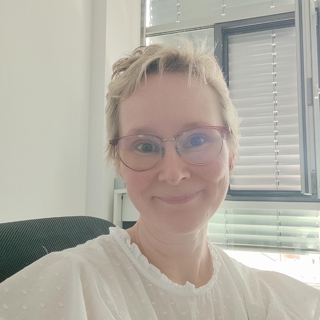 Karina Meyer - Notarfachwirtin - FPS Rechtsanwaltsgesellschaft mbH & Co. KG | XING