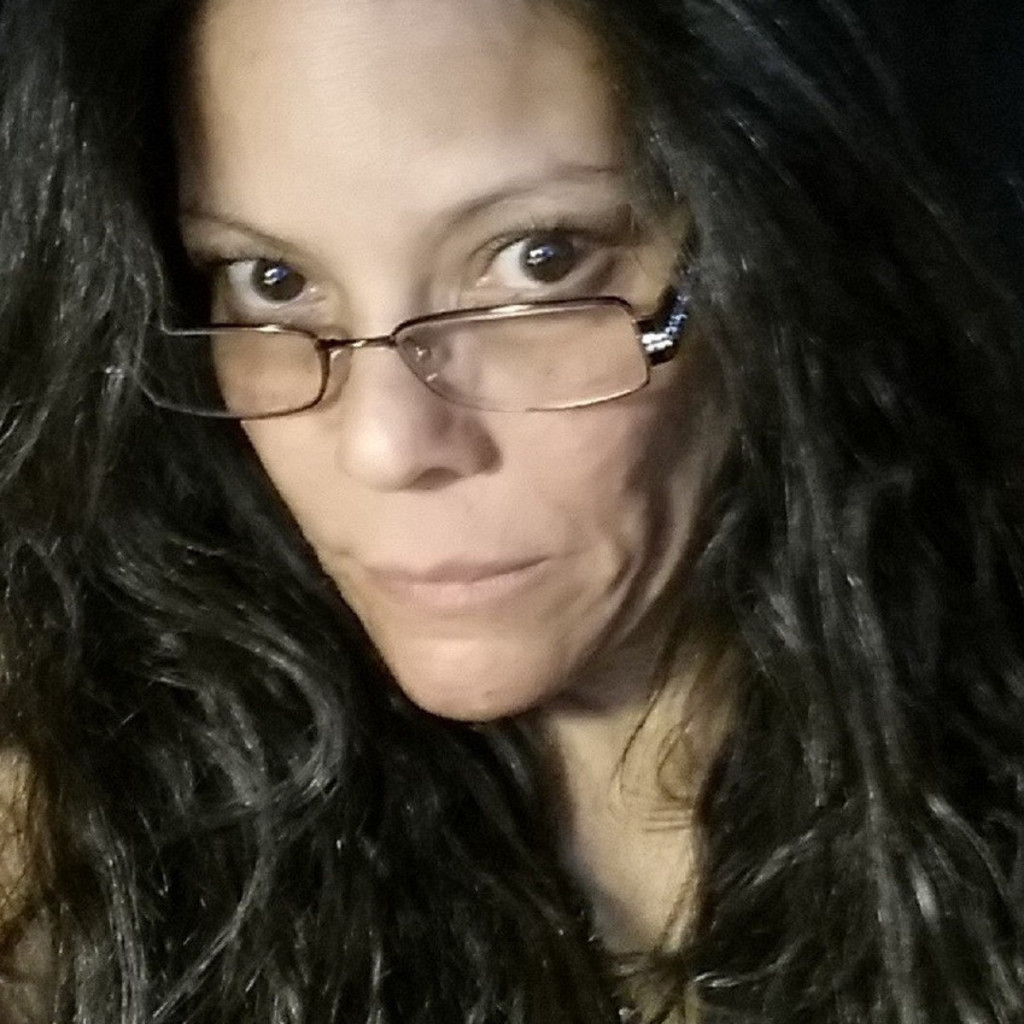 Simone Brady's Instagram, Twitter & Facebook on IDCrawl