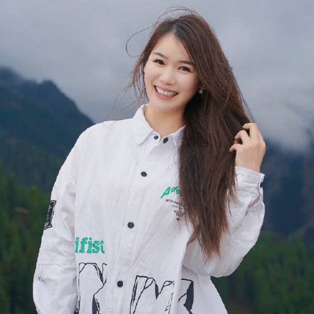 Angela zhang - America - 贝拉服装店 | XING