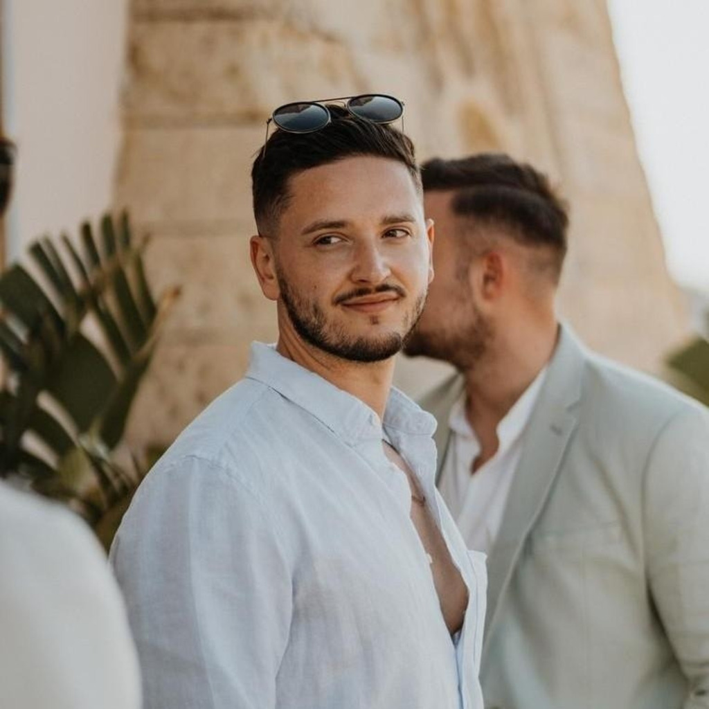 Mike Neuendorf - Kaufmann Groß - und Außenhandel - Taconova GmbH | XING