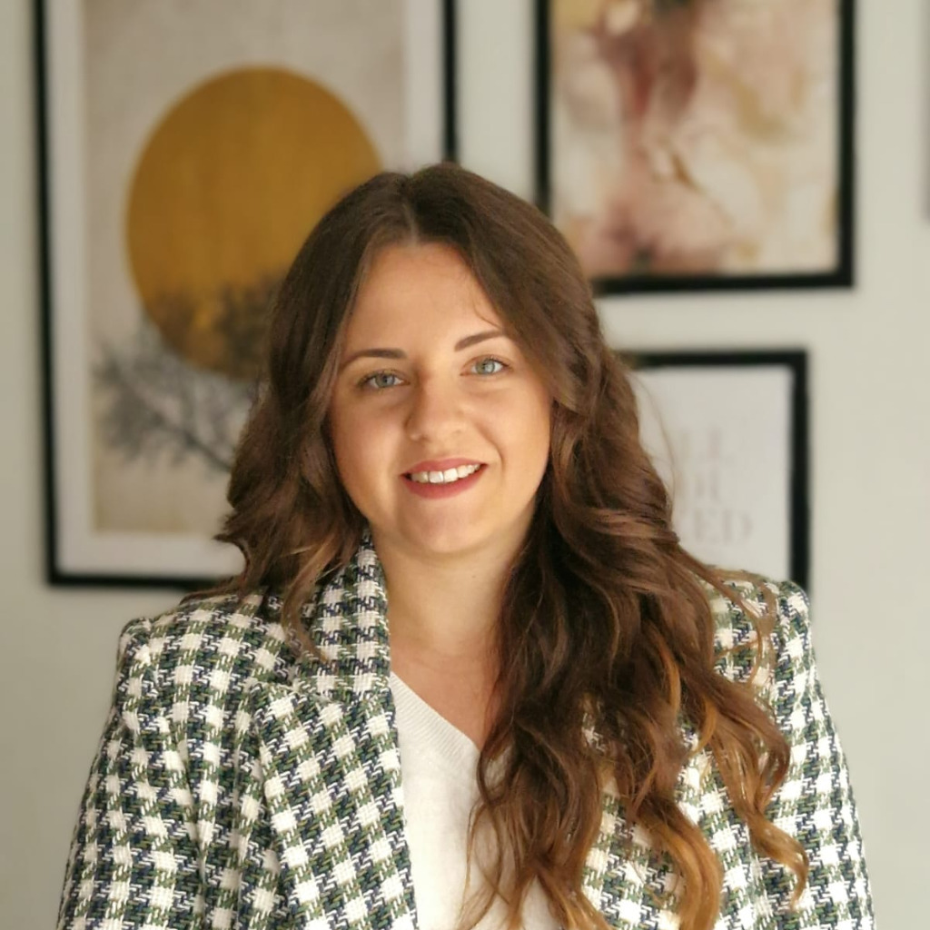 Simona Stoyanova - Werkstudentin Digital Transformation - ALTEN Technology GmbH | XING