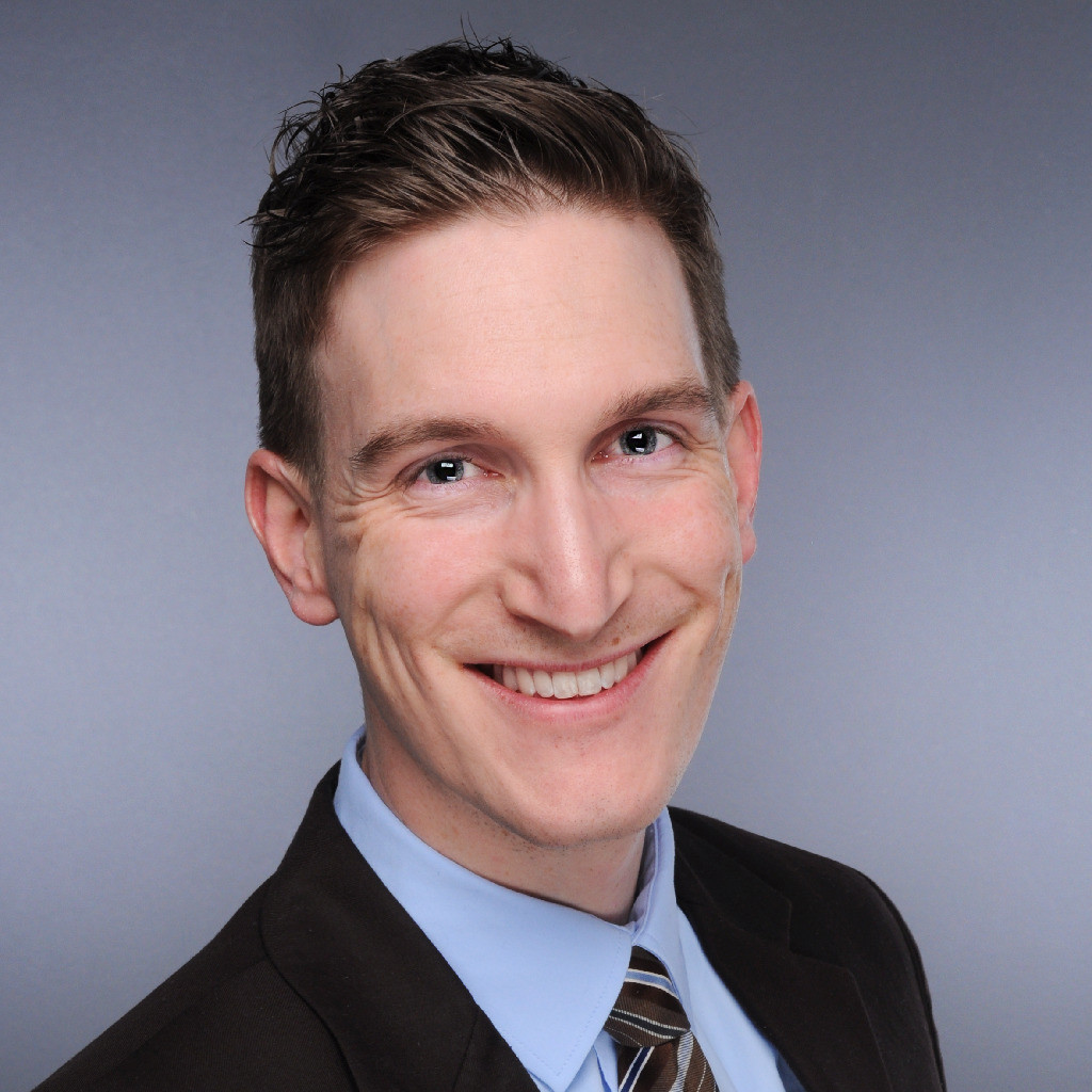 Christopher Simon - Abteilungsleiter Pflegeversicherung - Münchener ...