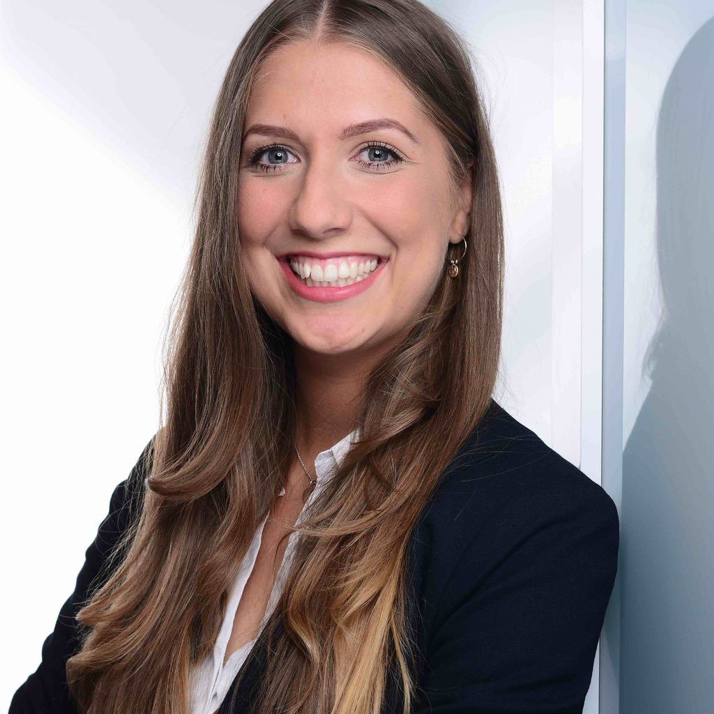 Stephanie Wombacher - Commodity Buyer - Linde Material Handling GmbH ...