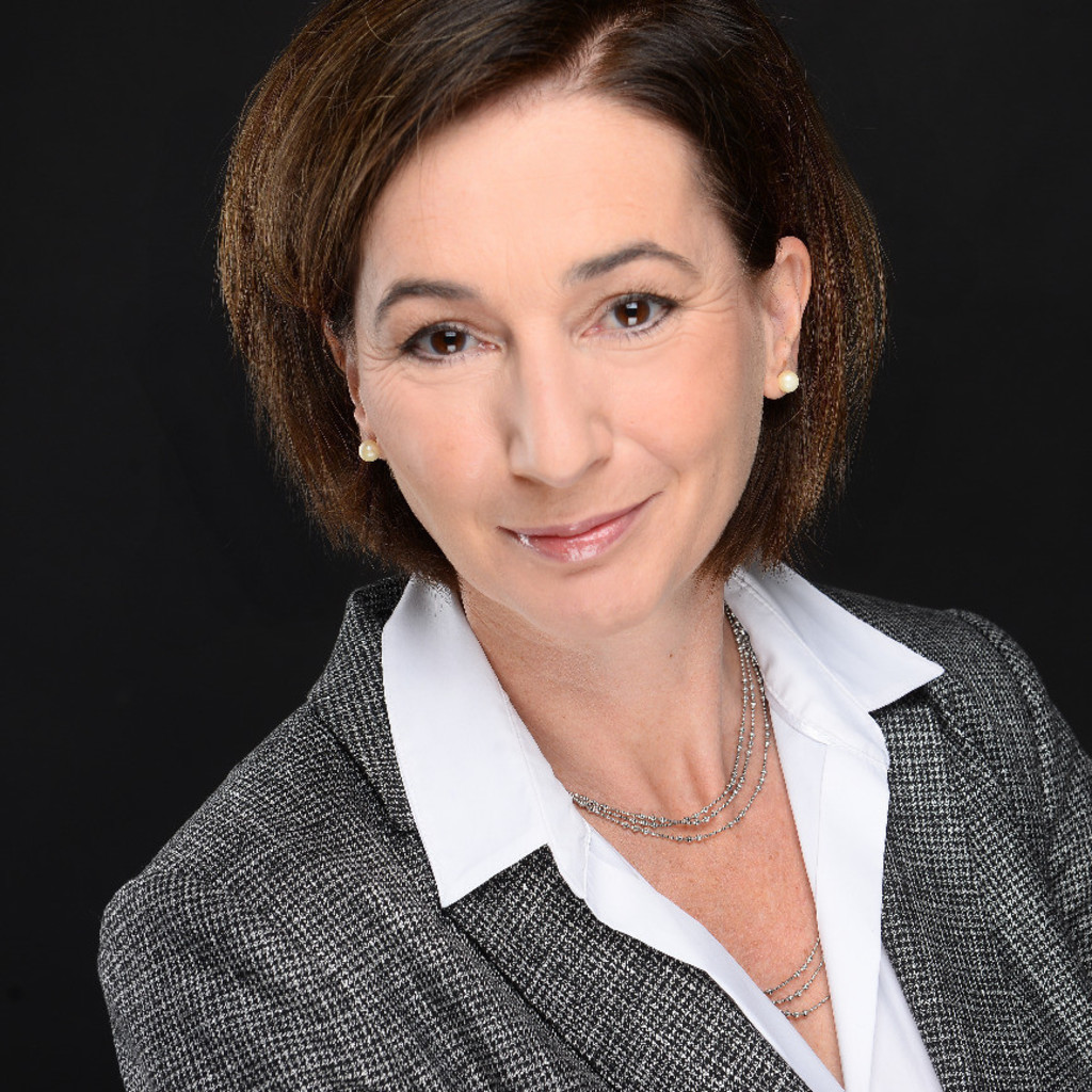 Michaela König - Finance Manager - DLW Flooring GmbH | XING