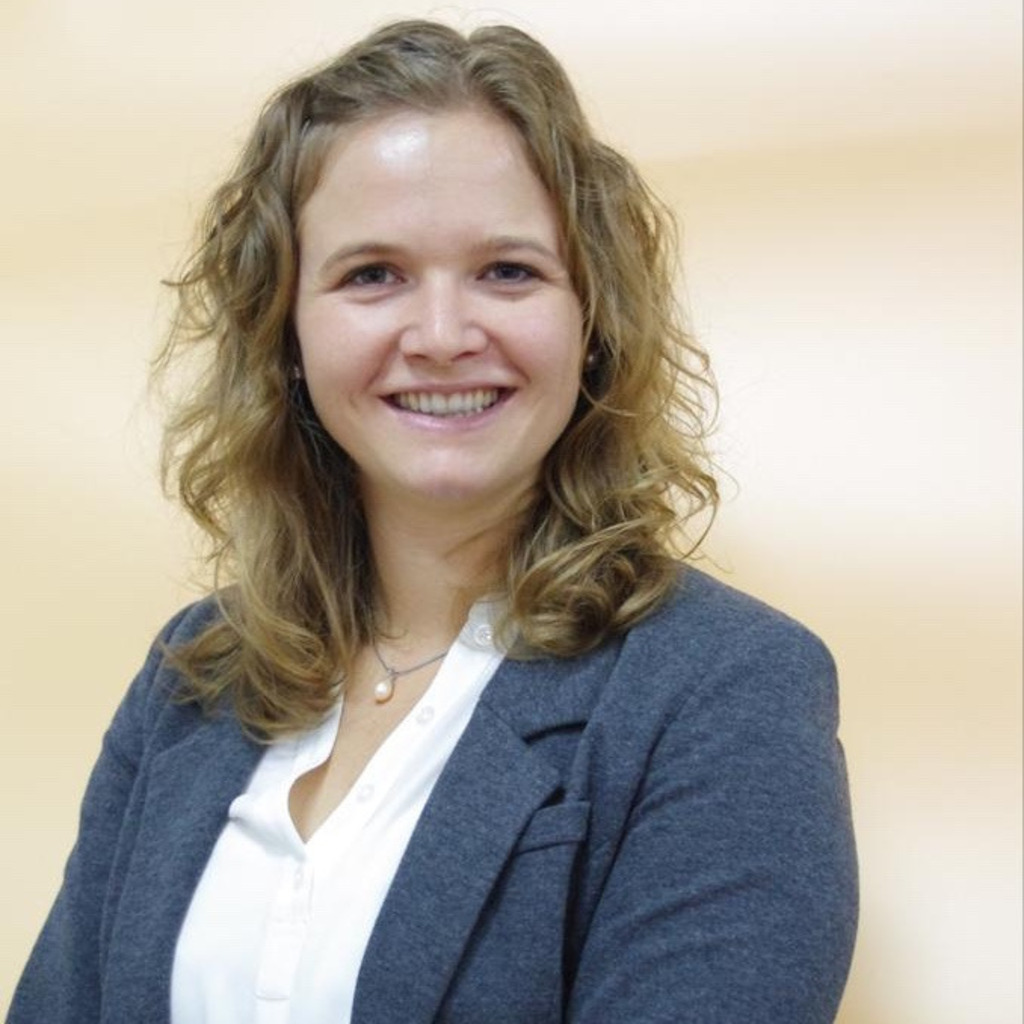 Lena Jäger - Projektmanagerin - Respaldo Services GmbH - Autorisierter ...