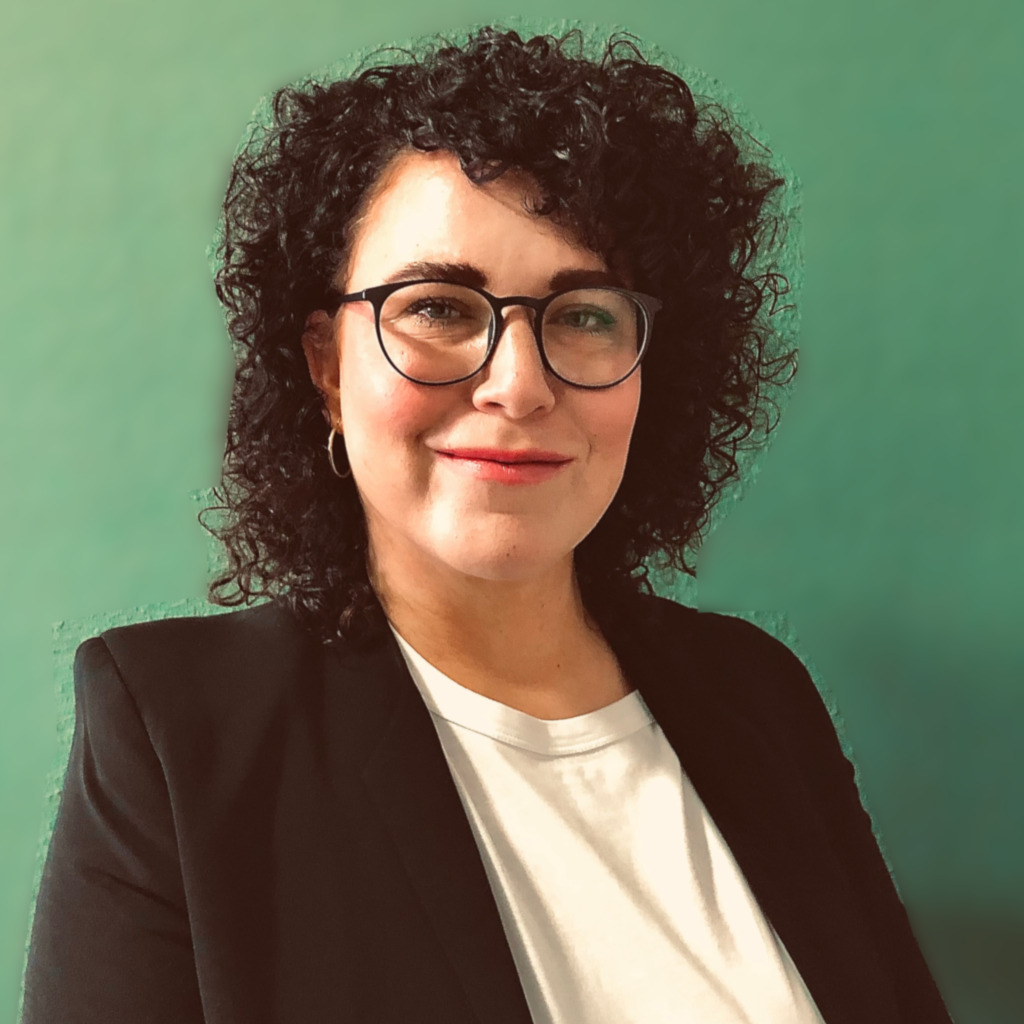 Anna Fenzl - Administratorin - Ästhetik Institut | XING