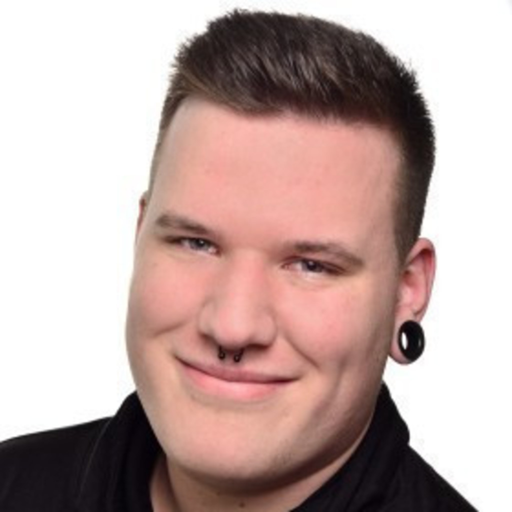 Daniel Arndt - Pflegehelfer - Victor's Group | XING