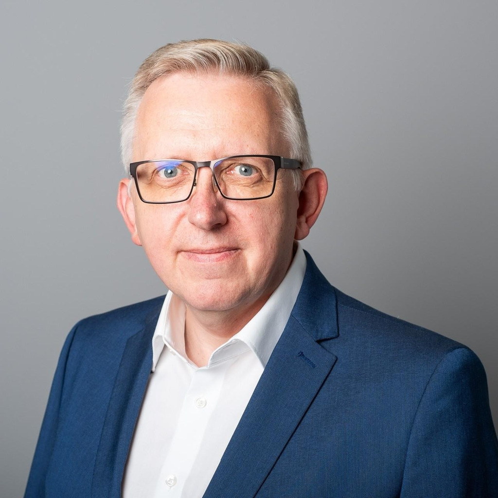 Martin Spiek - Niederlassungsleiter / Fachbereichsleitung Werkzeugmaschinen - Blumenbecker ...