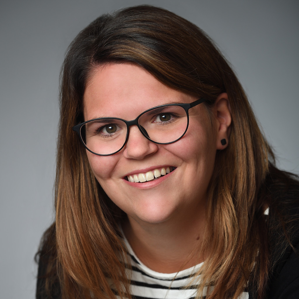 Anne Fritz - Office Managerin - Blech24 e.K. (mit Schnebelt Präzision ...