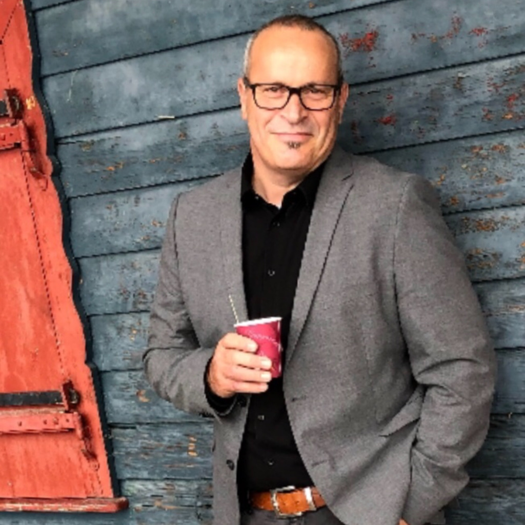 Roman H.P. Bachmann - Betriebsleiter / Prokurist - WALDNER ...