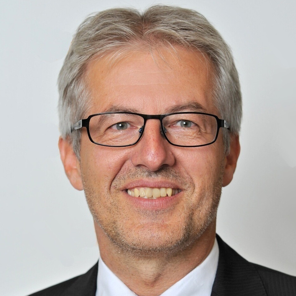 Thomas Rösch - Abteilungsleiter E-Drive Systeme - AVL Software and ...