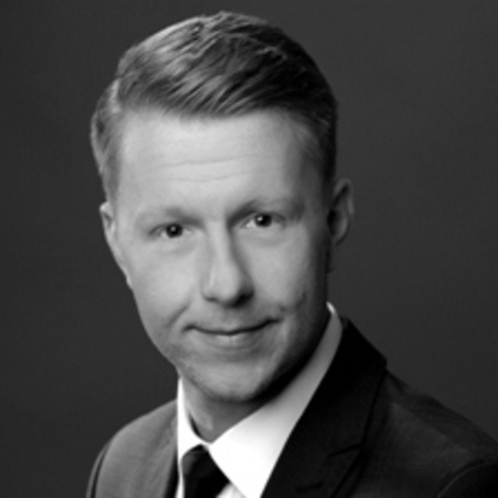 Steffen Philipp Nitschke Manager Legal Compliance Risk Management 
