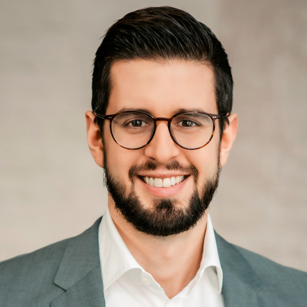 Dr. Christopher Maier - Biologe - MLL Münchner Leukämielabor GmbH | XING