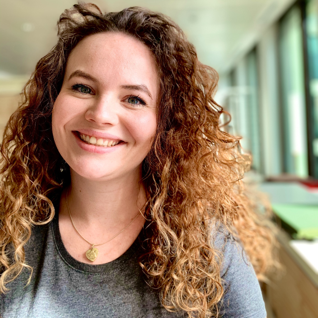 Sandra May - IT Lab Managerin - SV Informatik GmbH | XING