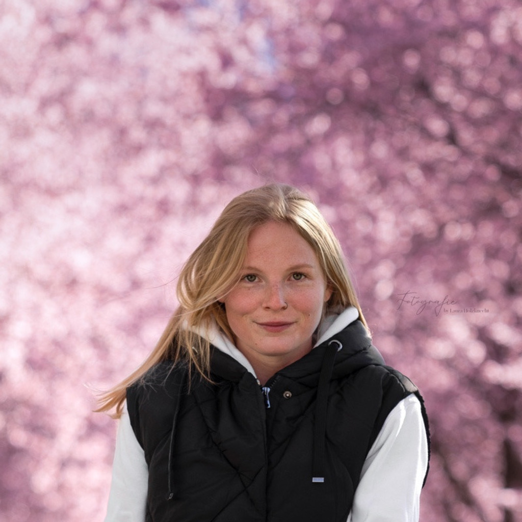 Laura Holzknecht - Bürokauffrau - Sport Glanzer | XING