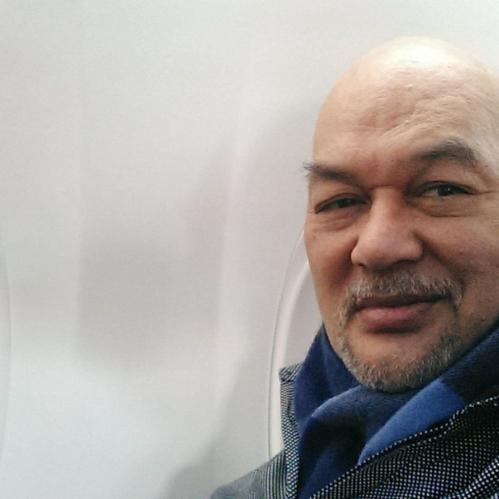 Victor Petricenco - President and CEO - 3D Royal Floors UK | XING