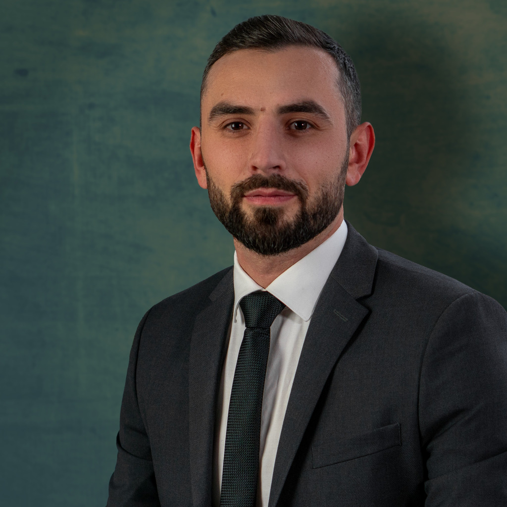 Alexander Schmidt - Geschäftsführer - CoMoly Operations GmbH | XING