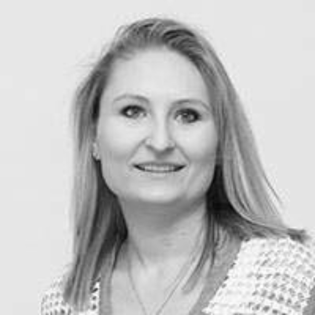 Christina Schrattenecker - Leitung Call Center & Customer Support ...