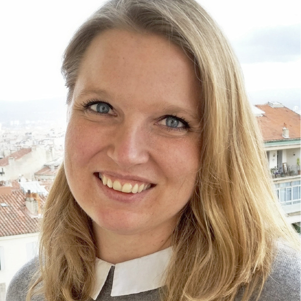 Nina Decker Client Account Manager Amazowl Xing