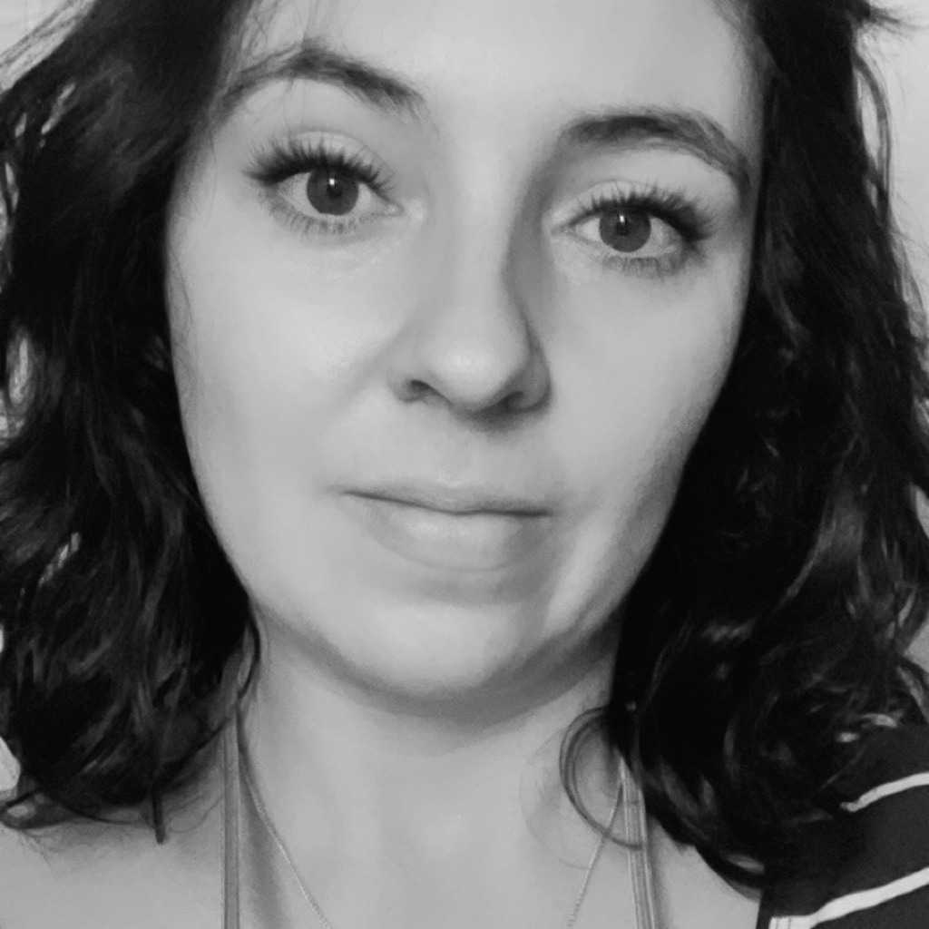 Julia Gerding - Chefarztsekretärin - Oberhavel Kliniken GmbH | XING