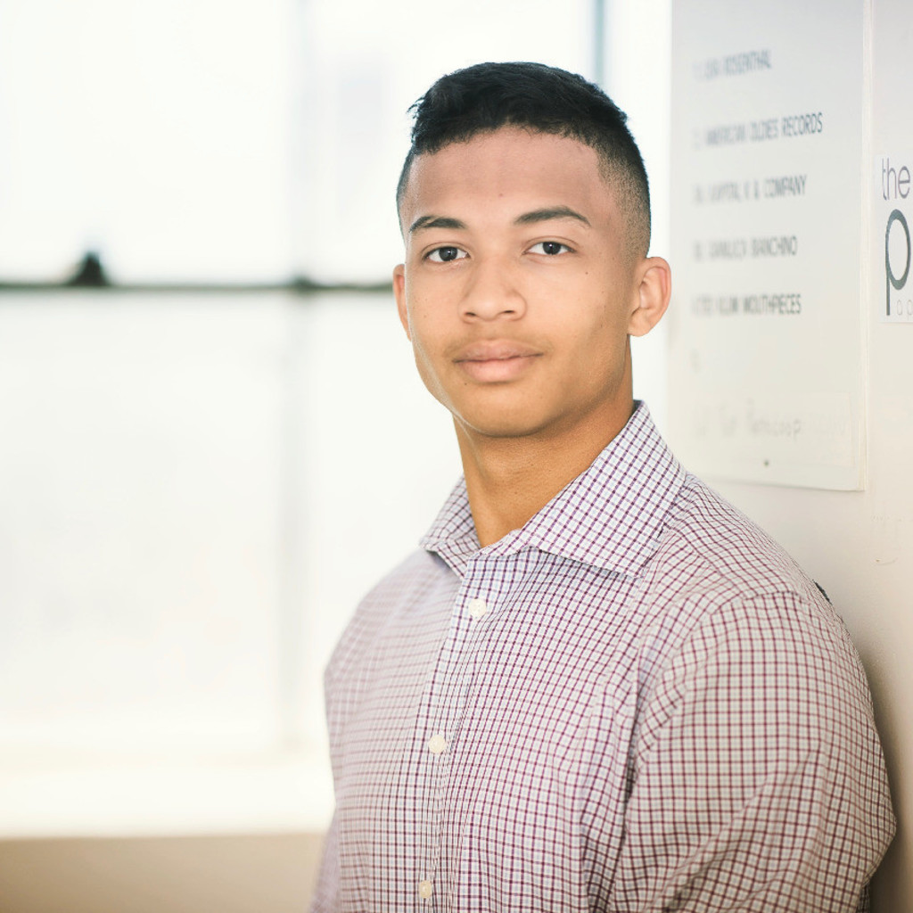 Myles Davis - E-Commerce - Hochschule für angewandte Wissenschaften ...