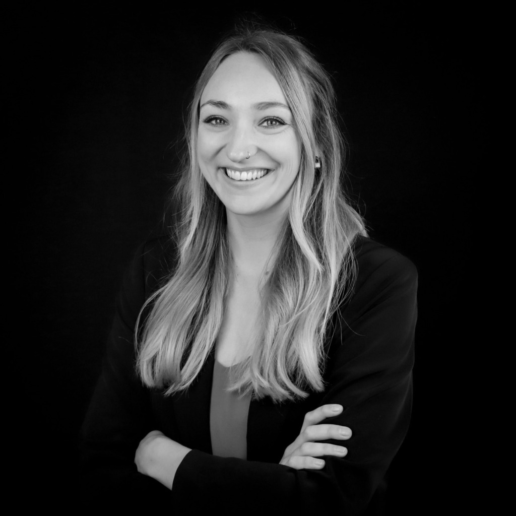 Paula Götz - BWL Schwerpunkt Marketing und Vertrieb - Hochschule für ...