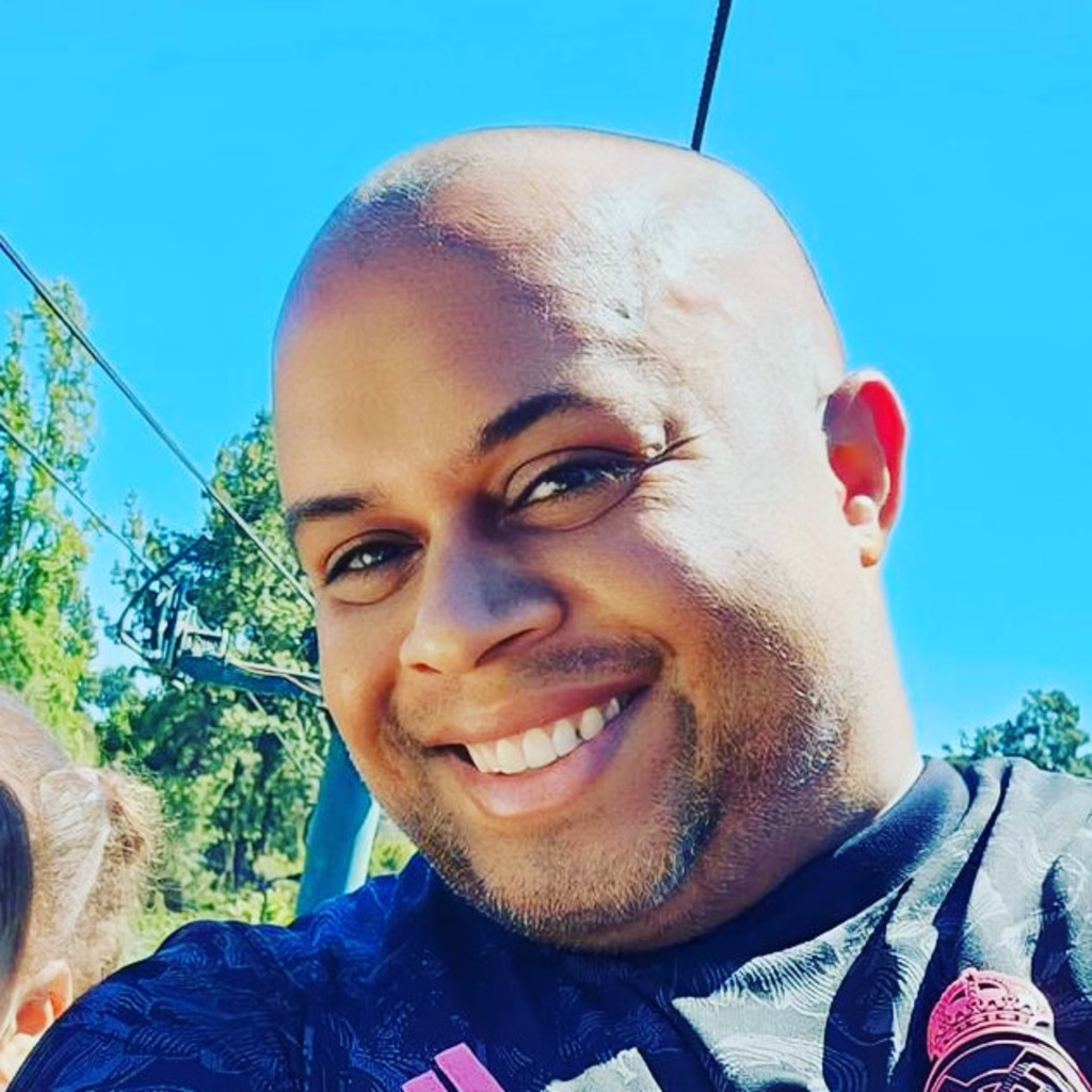 Brandon Ellis - Small Business Owner - Highcom Security Services | XING