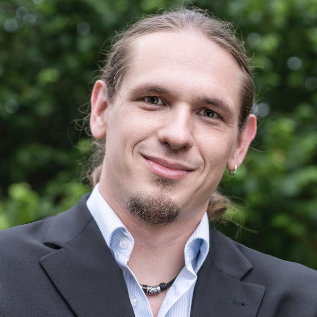 Dr. Maximilian Fruth - Overlege ortopedi - Ahus universitetssykehus ...