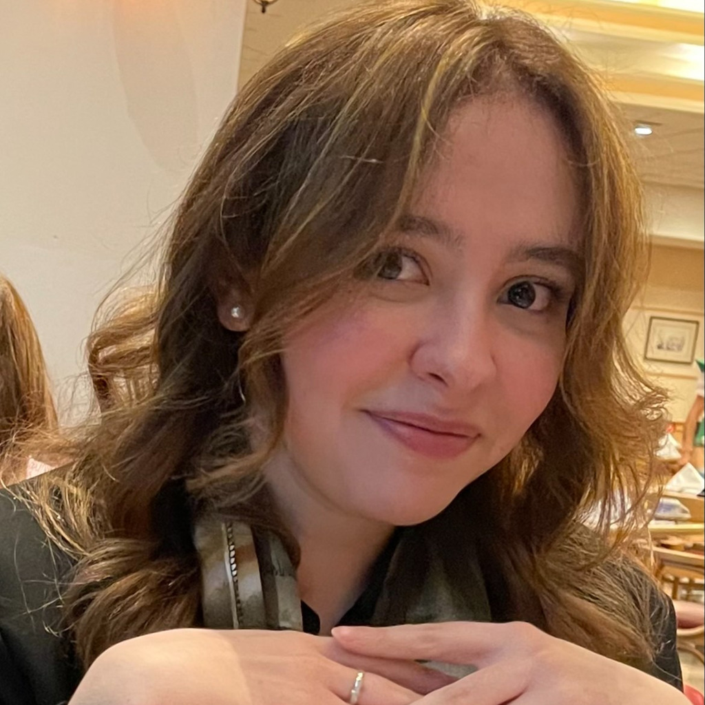 Maria Fernanda Perez-Banuet Limon - Fashion Stylist & Creative Consultant | AI-Driven Luxury ...