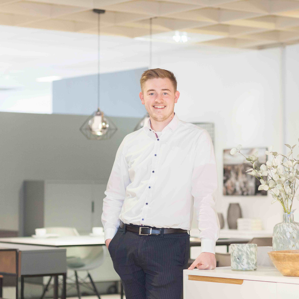 Jannick Stentzler - Junior Projektmanager im E-Commerce - Möbel Ehrmann ...