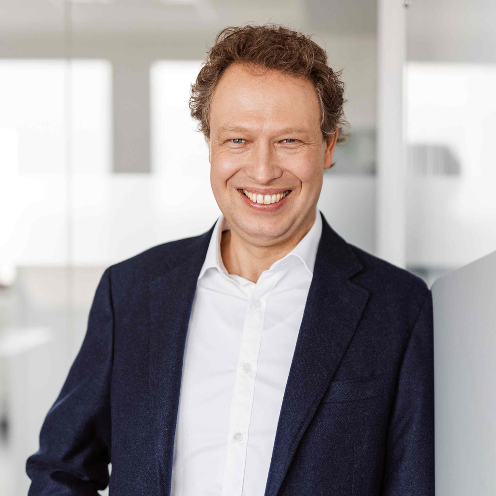 Frithjof v. Kessel - Geschäftsführer / CEO - Kroschke sign ...