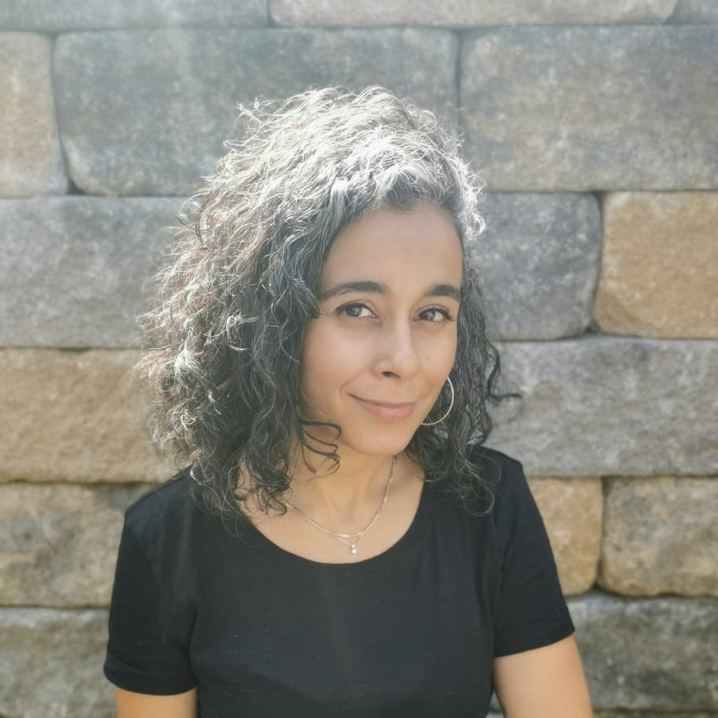 Sandra Fabre - Senior-Projektmanagerin - Agence Surf, Marketingservice ...