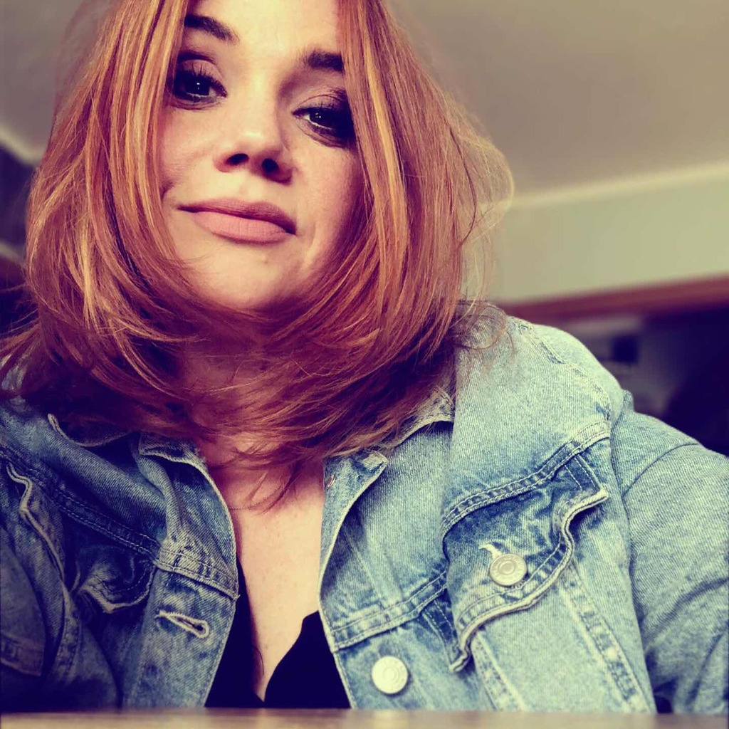 Lisa Hoefer's Instagram, Twitter & Facebook on IDCrawl