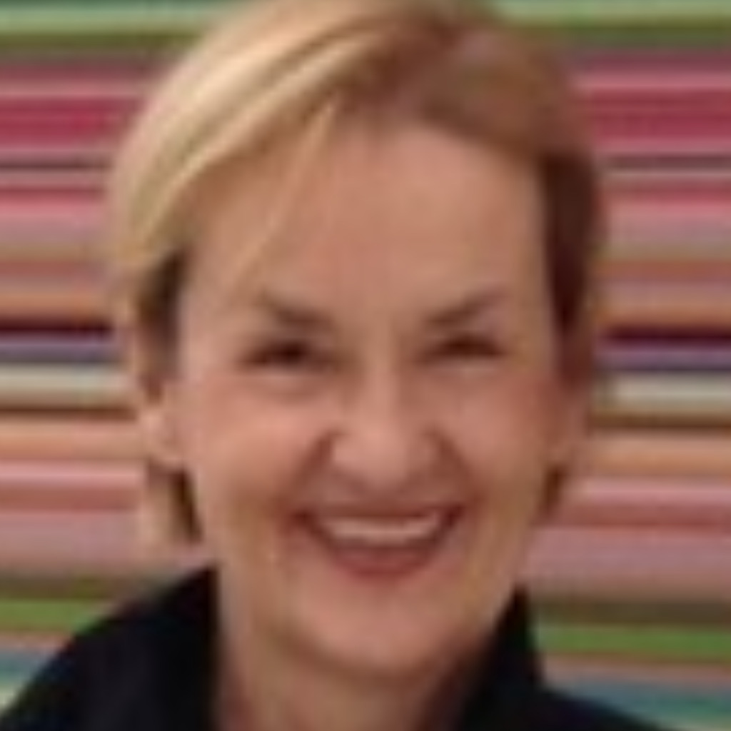 Lisa Stamm's Instagram, Twitter & Facebook on IDCrawl