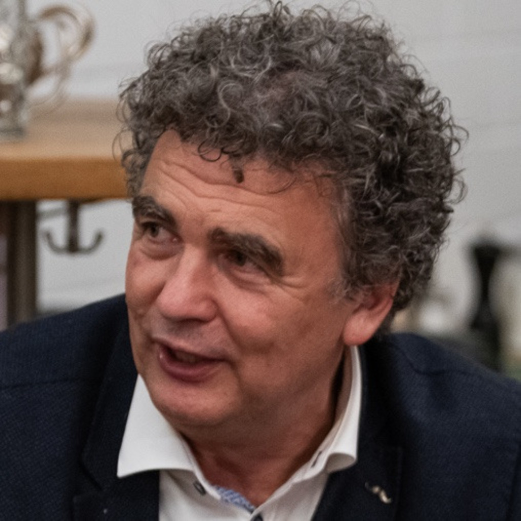 Alexander Schell - Lehrbeauftragter - Hochschule Fresenius | XING