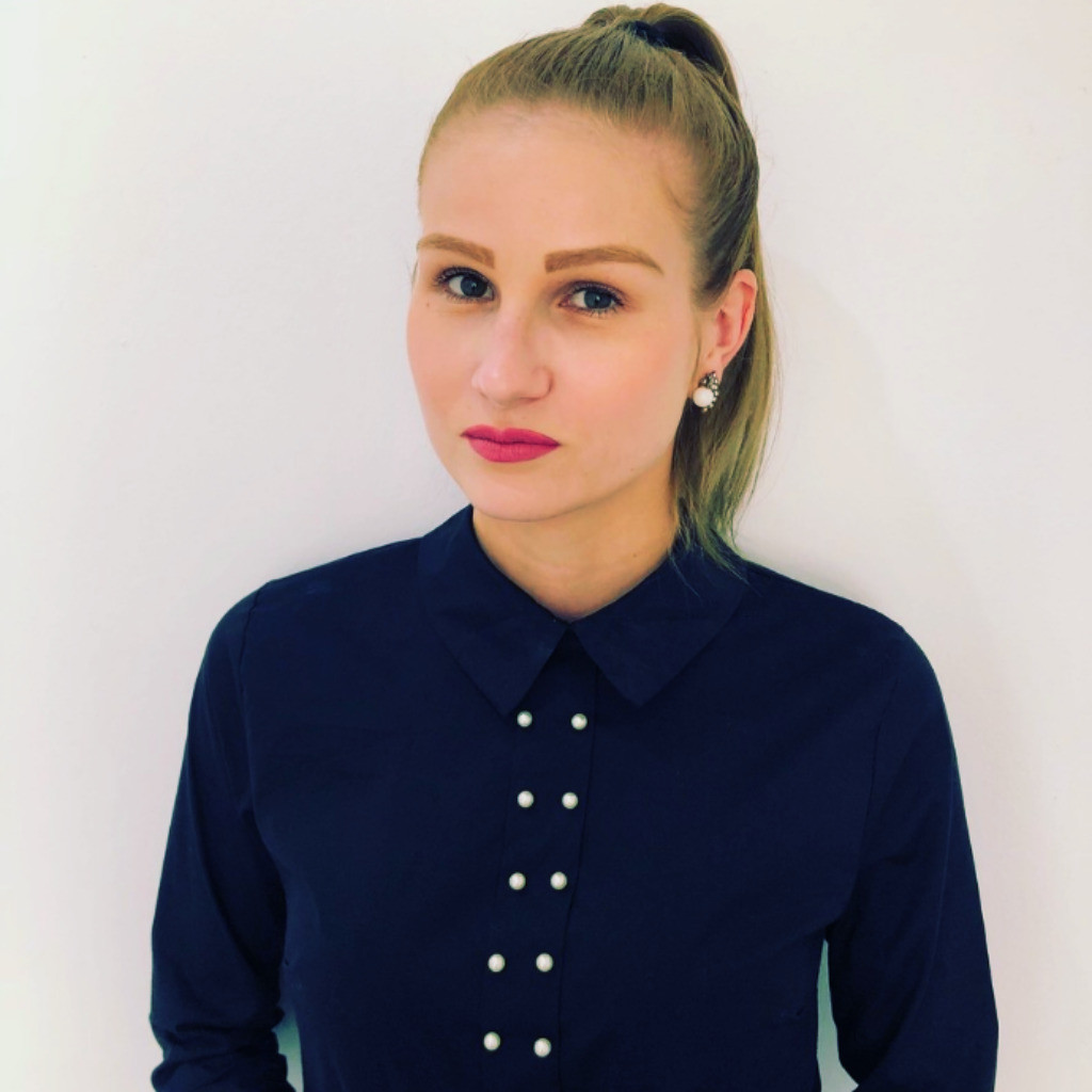 Adela Brichackova - IT Recruitment Consultant for Europe - Gazelle ...