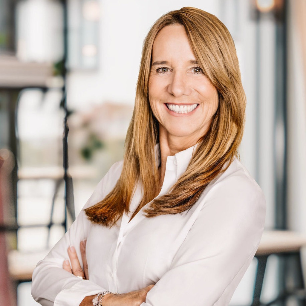 Gabriele Geissler - Office Manager & PA to Managing Director Alpha ...