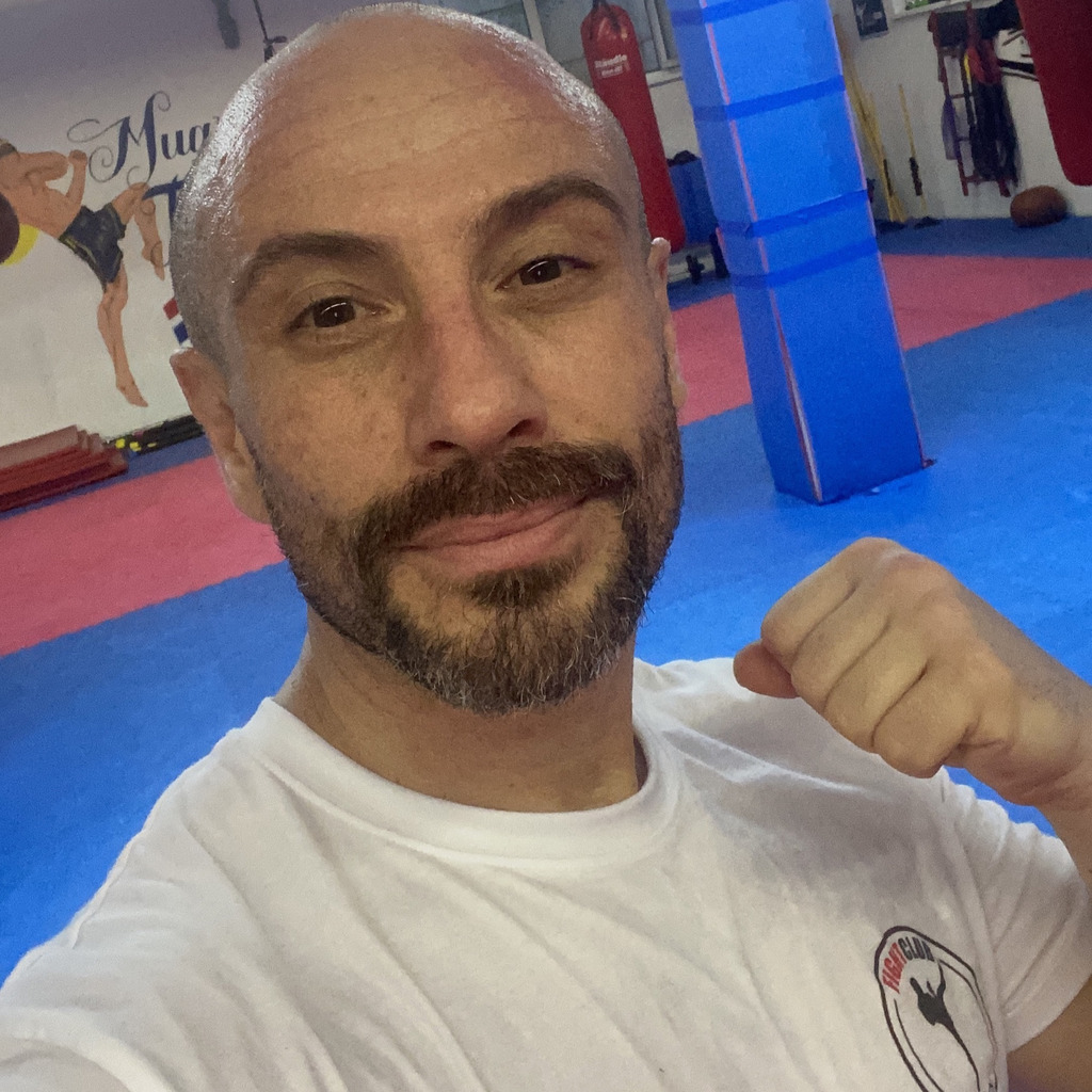 Devrim Kowalsky - Übungsleiter - Fight Club illingen | XING