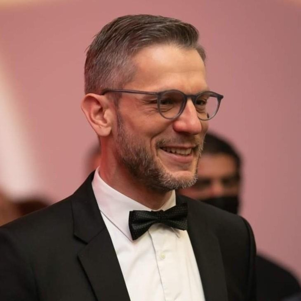 Michael Simon - Geschäftsführer - Home Instead Seniorenbetreuung von ...