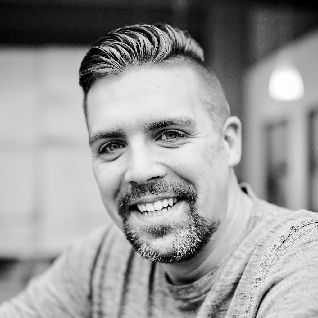 Mike Portugall - Leitung operatives Management - Victor's Group | XING