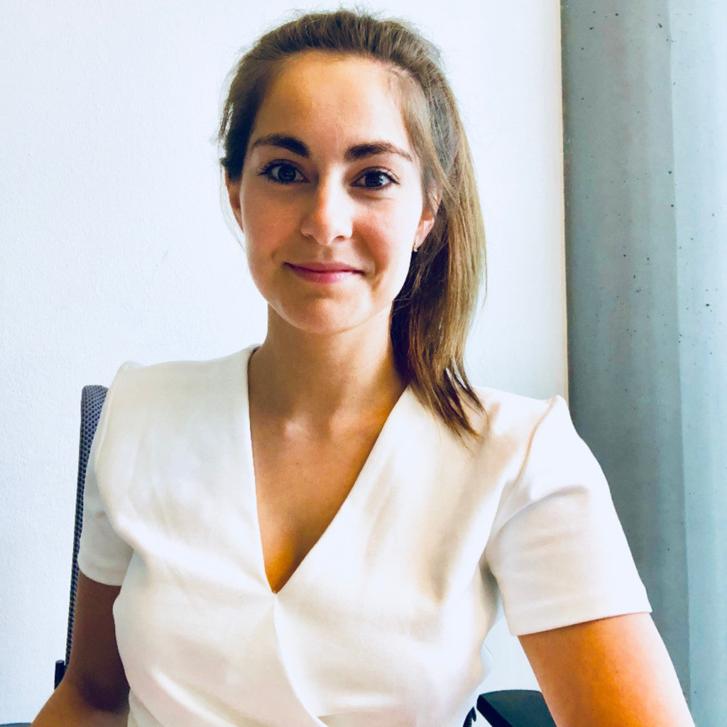 Janika Bruhn - Verkaufsberaterin / Vertrieb - PROJECT Immobilien Wohnen ...