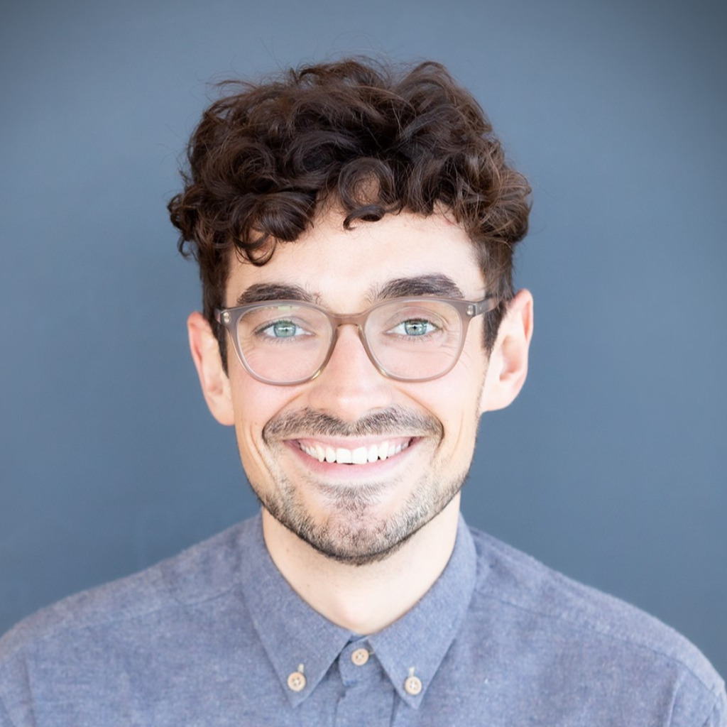 Alexander Foral - Senior Manager Strategy & Consulting - Accenture | XING