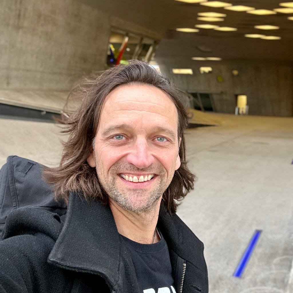 Dipl.-Ing. Dirk Müller - Architekt, Art Director und Dozent für 3D ...